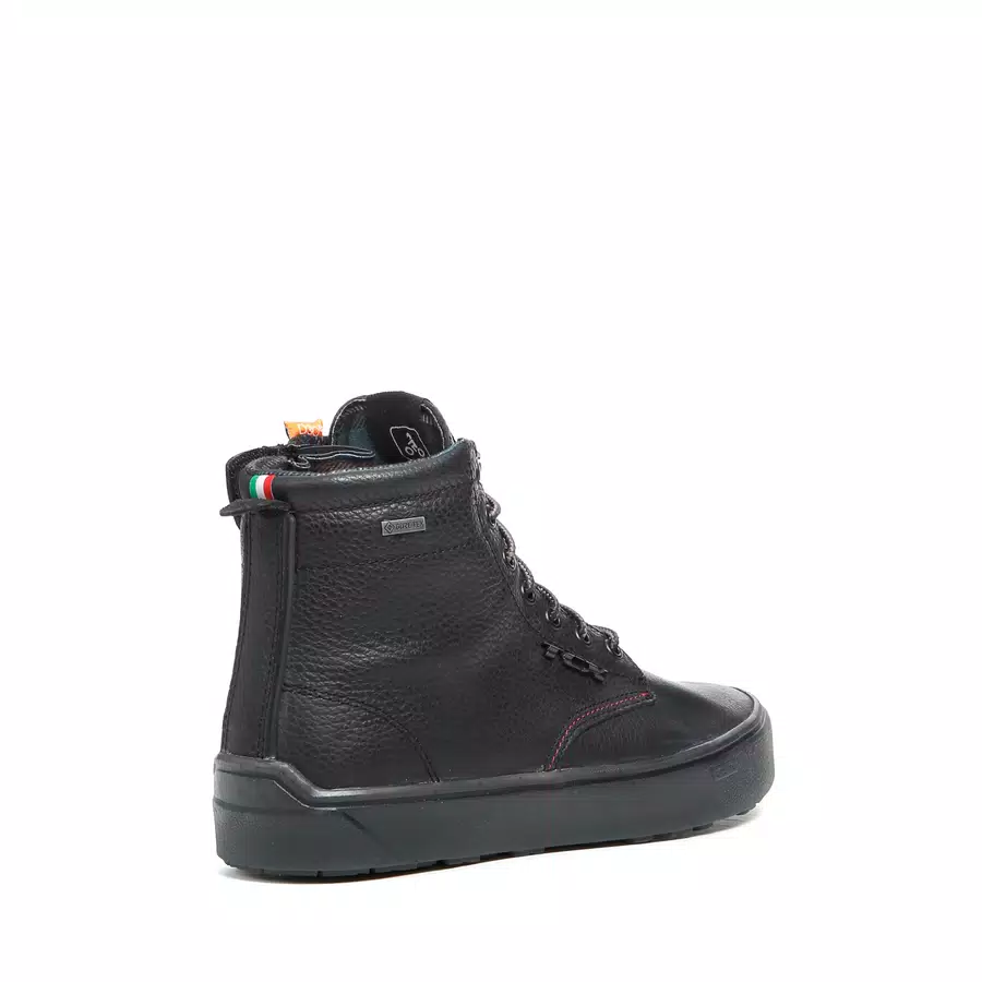 Men's motorcycle shoes, trainers and boots | Dainese