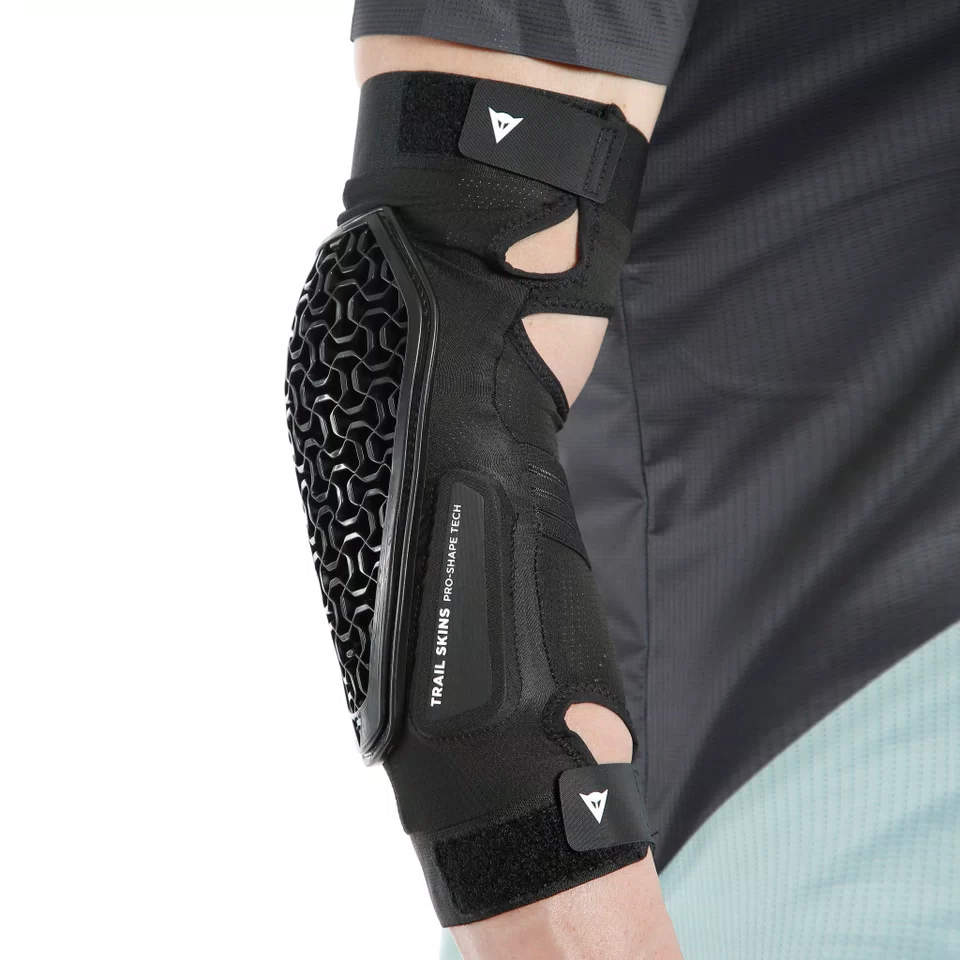 TRAIL SKINS PRO ELBOW GUARDS | BLACK | Dainese