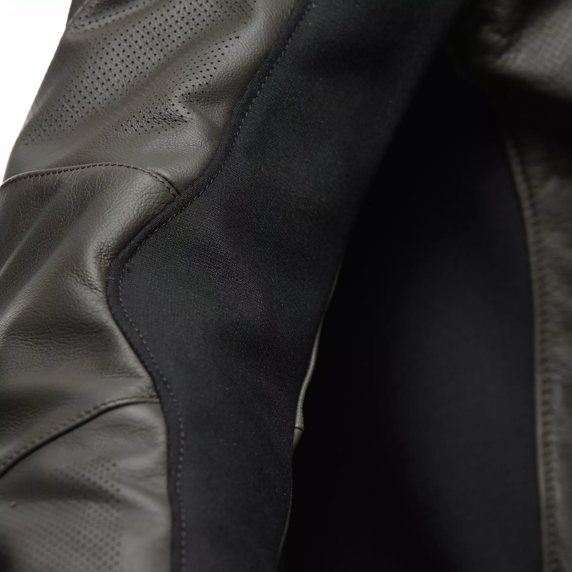 ISTRICE - MEN'S MOTORCYCLE PERFORATED LEATHER JACKET | DARK-BROWN | Dainese