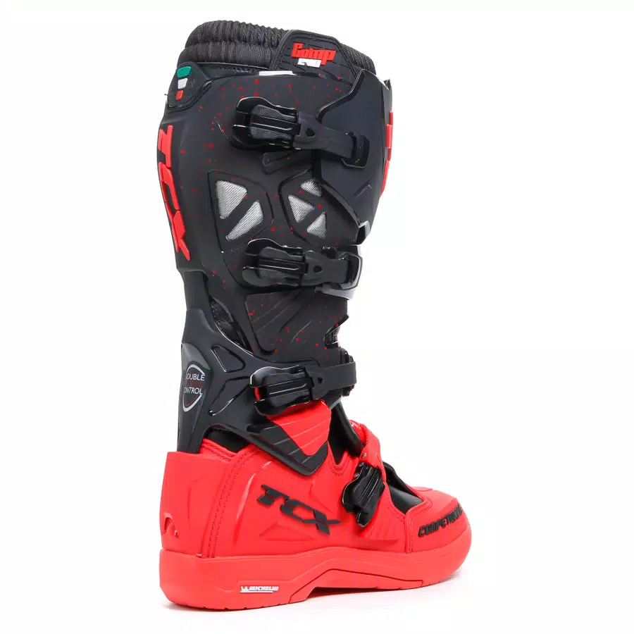 Men's Motorbike boots for track, road, adventure | Dainese