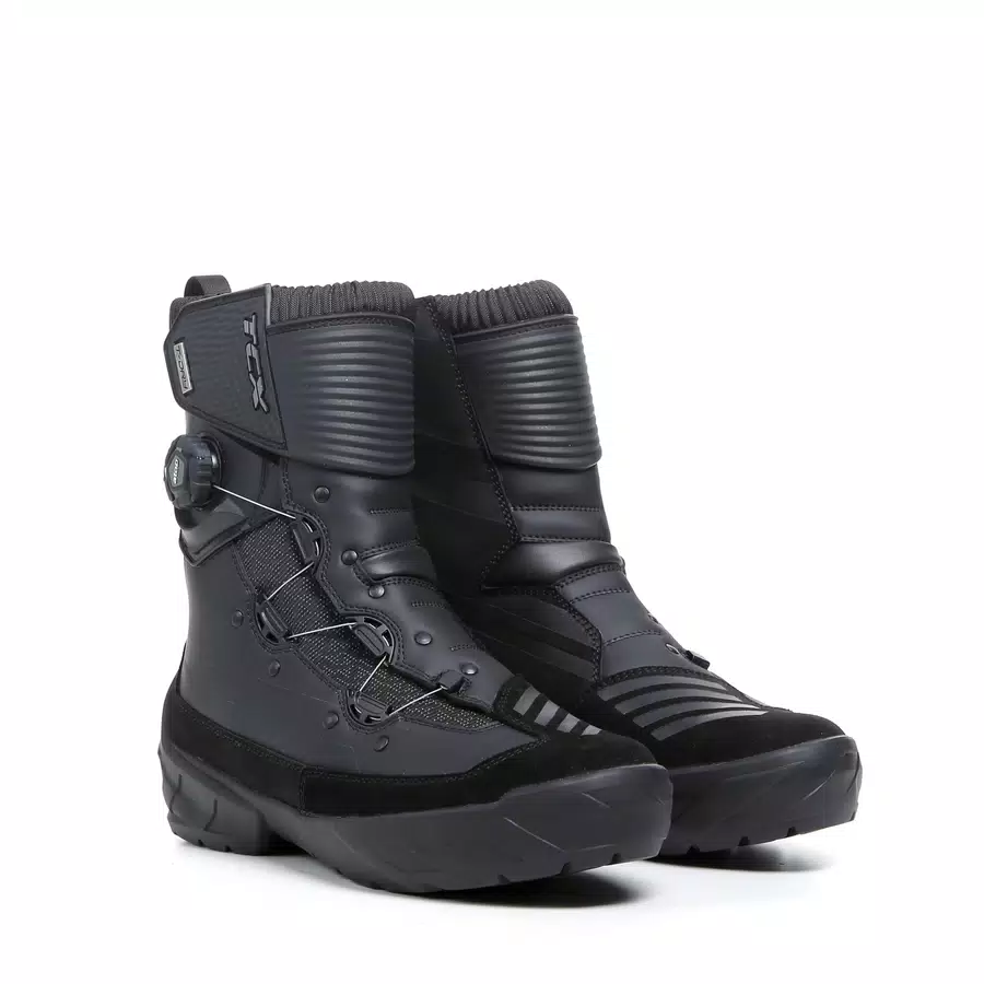 Men’s Motorcycle Boots – Sport, Touring & Urban Riding | Dainese