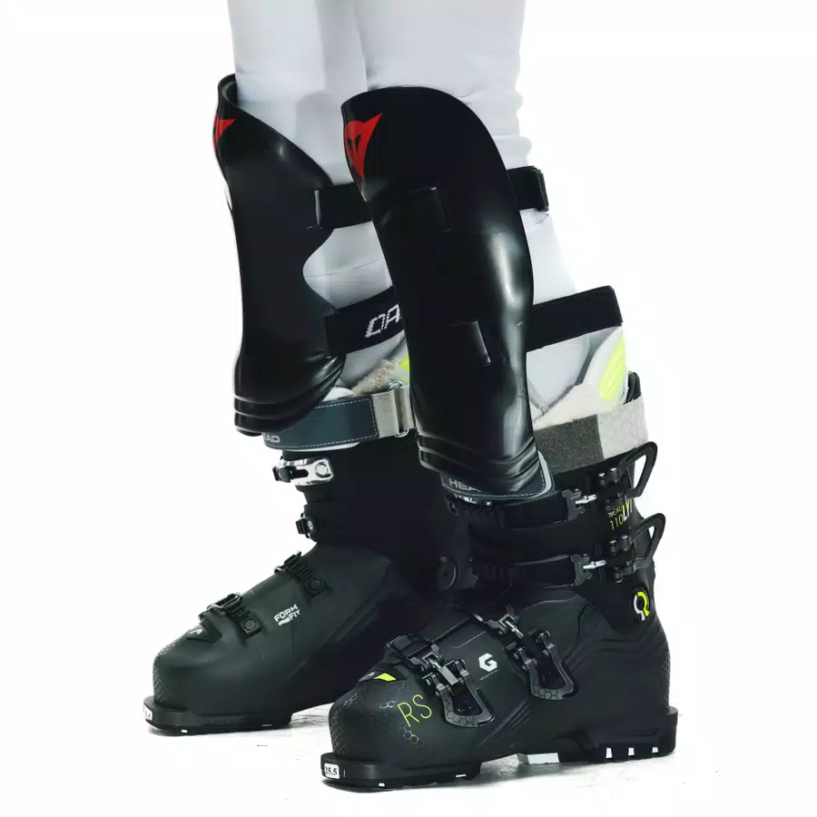 Knee Pads for Skiing and Winter Sports | Dainese