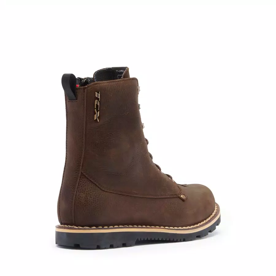 Men’s Motorcycle Boots – Sport, Touring & Urban Riding | Dainese