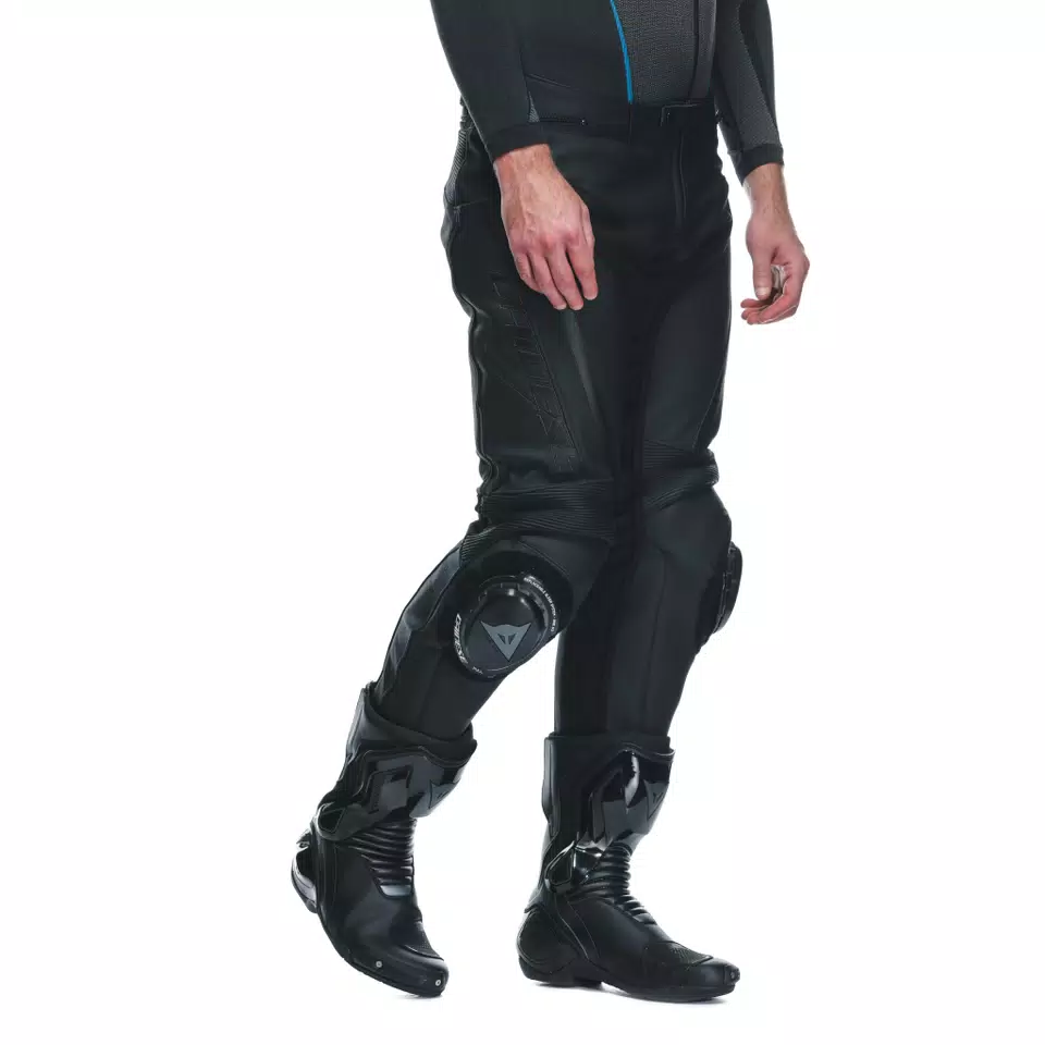 DELTA 4 S/T LEATHER PANTS | BLACK/BLACK | Dainese