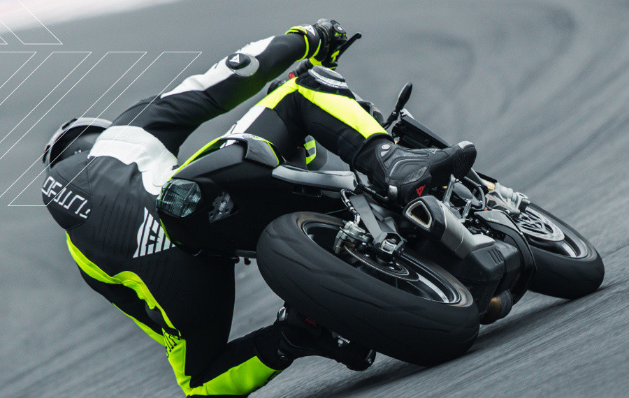 Dainese: Motorcycle clothing, sportswear and protective gear