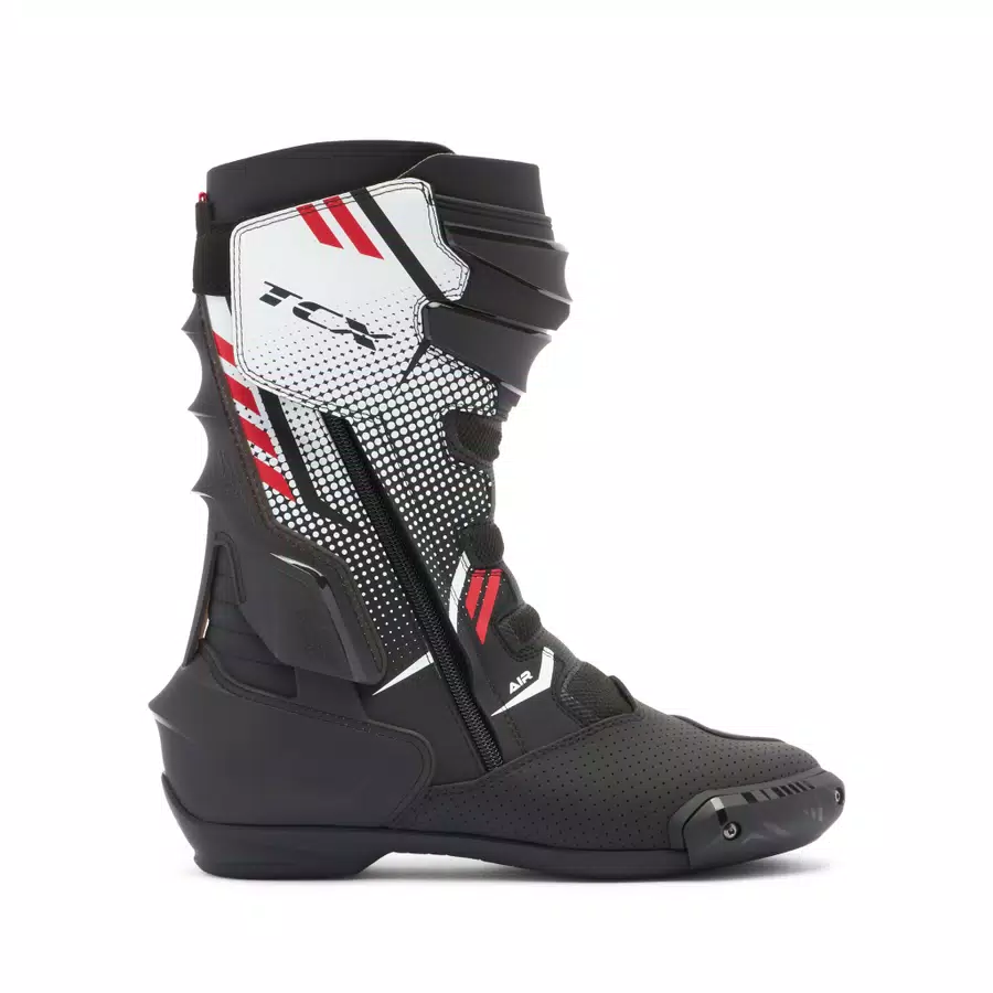 Men’s Motorcycle Boots – Sport, Touring & Urban Riding | Dainese