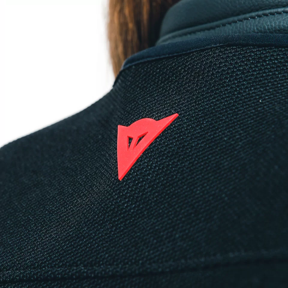 SMART JACKET - WOMEN'S MOTORCYCLE VEST WITH INTEGRATED AIRBAG | BLACK ...